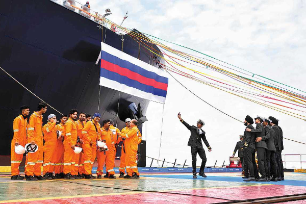 Harzand, Kapal Angkut Gas Terbesar Dunia Diluncurkan